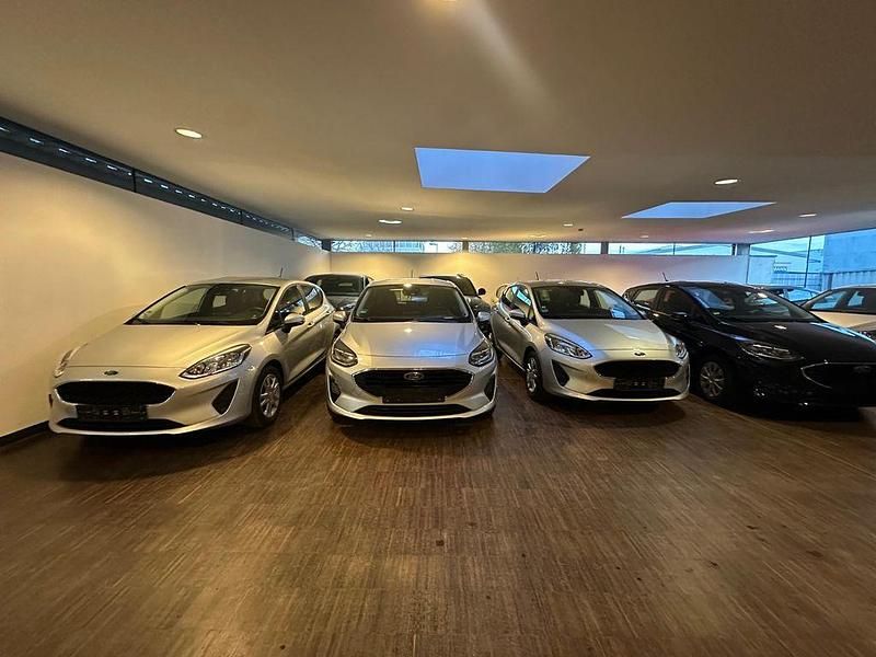 Gebraucht 2020 Ford Fiesta Cool & Connect 125 PS Limousine – Nordrhein-Westfalen (Händler) – 12. ...