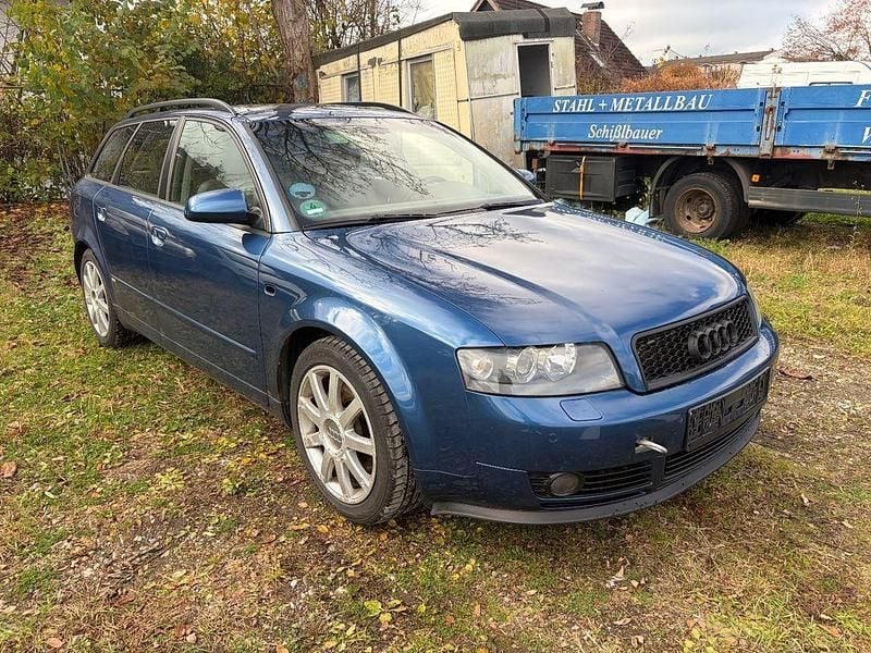 Gebraucht 2003 Audi A4 Sport 220 PS Kombi – Bayern (Händler) – 650 ...