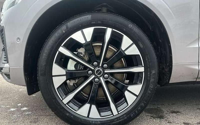 Gebraucht 2025 Volvo XC60 Ultra 455 PS SUV – Baden-Württemberg (Händler ...