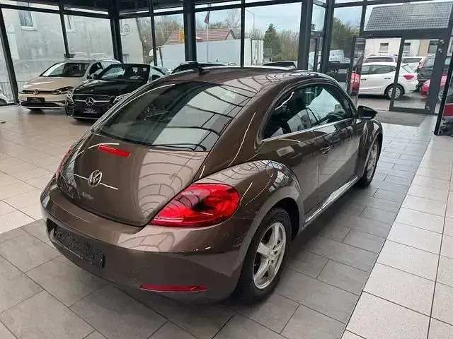 Gebraucht VW Beetle Design 135 PS (2012) in Detmold - 6.550 € | AutoUncle