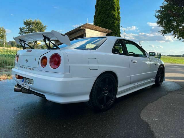 Elegantes Nissan Skyline Gebraucht Bild