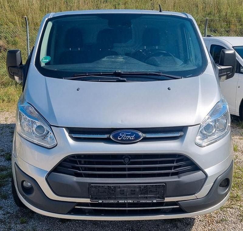 Gebraucht 2018 Ford Transit Custom 131 PS Van / Kleinbus – 86551 Bayern ...