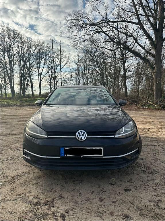 Gebraucht 2019 VW Golf IQ Drive 116 PS Limousine – 41366 Nordrhein ...