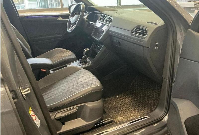 Gebraucht 2023 VW Tiguan Style 150 PS SUV – 35394 Gießen (Händler) – 32 ...