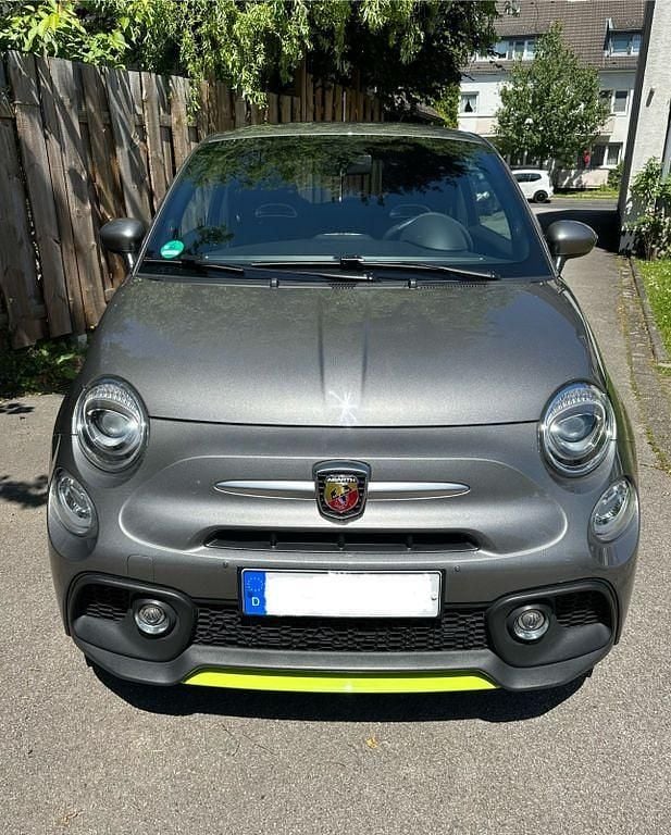 Gebraucht 2020 Abarth 595 Pista 165 PS Kleinwagen – 51149 Köln - Porz ...