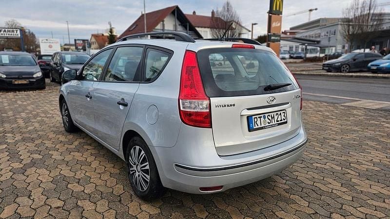Gebraucht 2010 Hyundai i30 Edition 109 PS Kombi – 72760 Baden ...