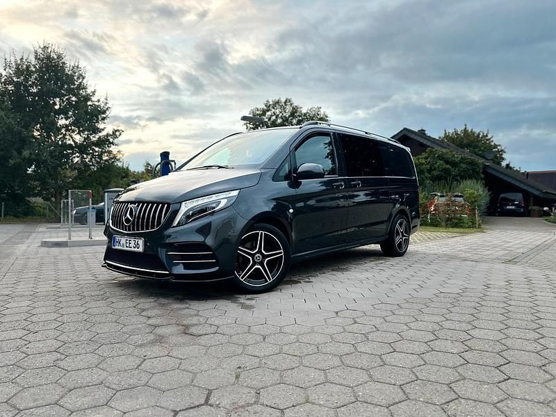 Gebraucht 2019 Mercedes Vito AMG 225 PS Van / Kleinbus – 29690 ...