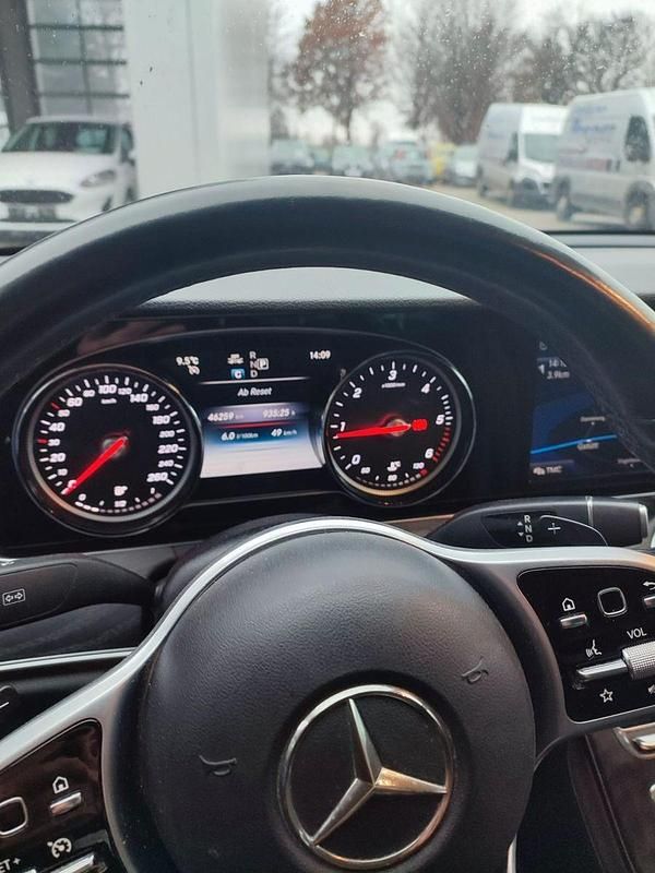 Gebraucht 2018 Mercedes E220 194 PS Limousine – 71364 Baden-Württemberg ...