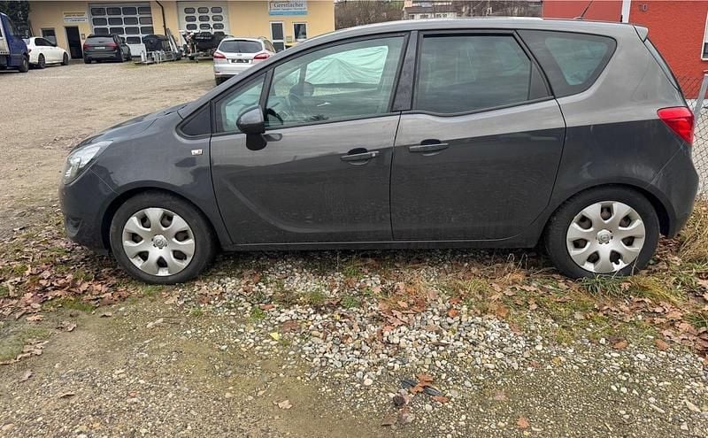 Gebraucht 2016 Opel Meriva 110 PS Van / Kleinbus – 86316 Bayern ...