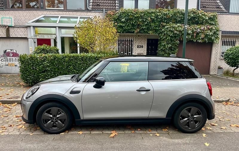 Gebraucht 2023 Mini Cooper 136 PS Kleinwagen – 40489 Düsseldorf ...