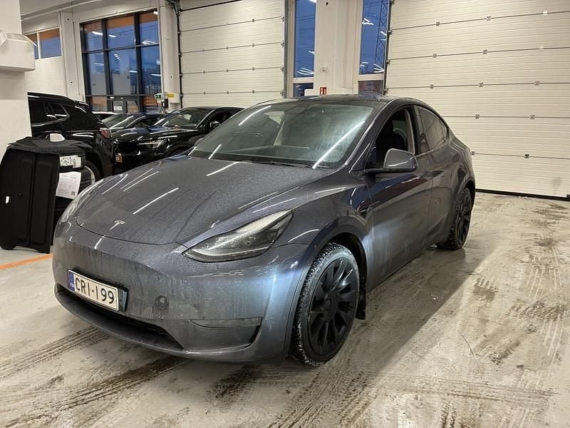 Käytetty 2023 Tesla Model Y 351 HP Katumaasturi – 90410 Oulu ...