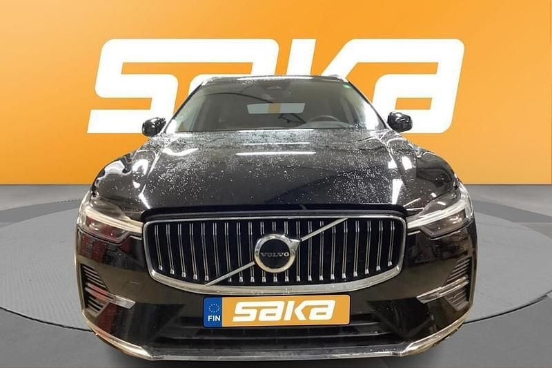 Käytetty 2023 Volvo XC60 Core 350 HP Katumaasturi – 04300 Vantaa ...