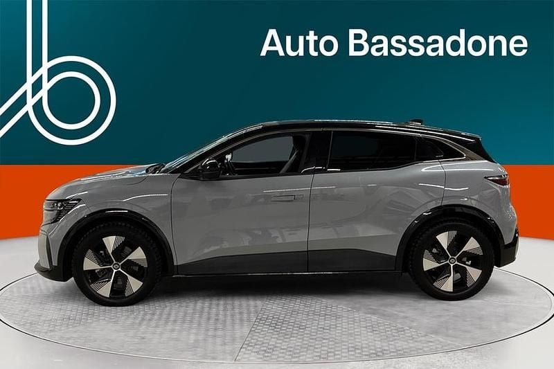 Käytetty 2023 Renault Mégane IV Techno Viistoperä – 01720 Vantaa ...