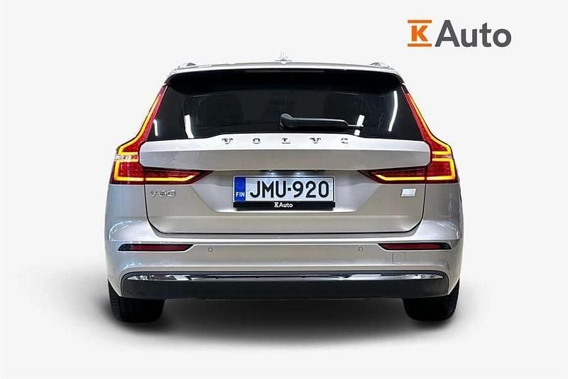 Käytetty 2023 Volvo V60 Performance 456 HP Farmari – 90410 Oulu ...