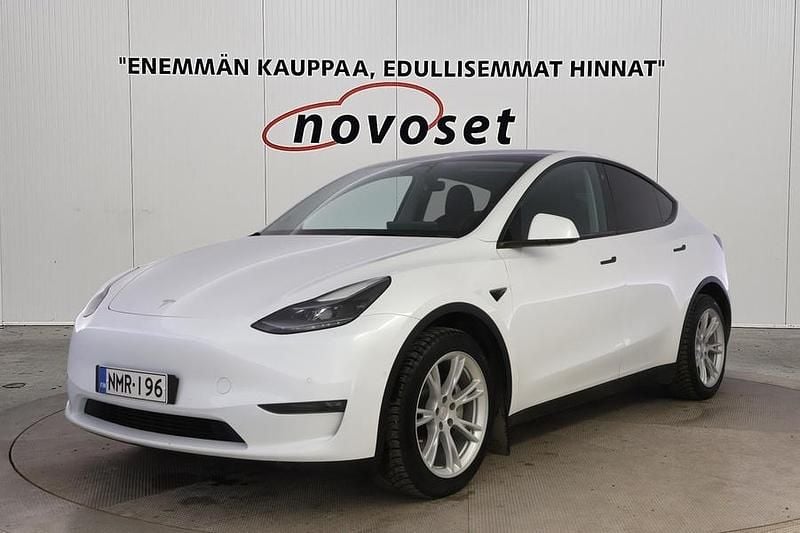 Käytetty 2022 Tesla Model Y Long Range AWD 351 HP Katumaasturi – 37570 ...