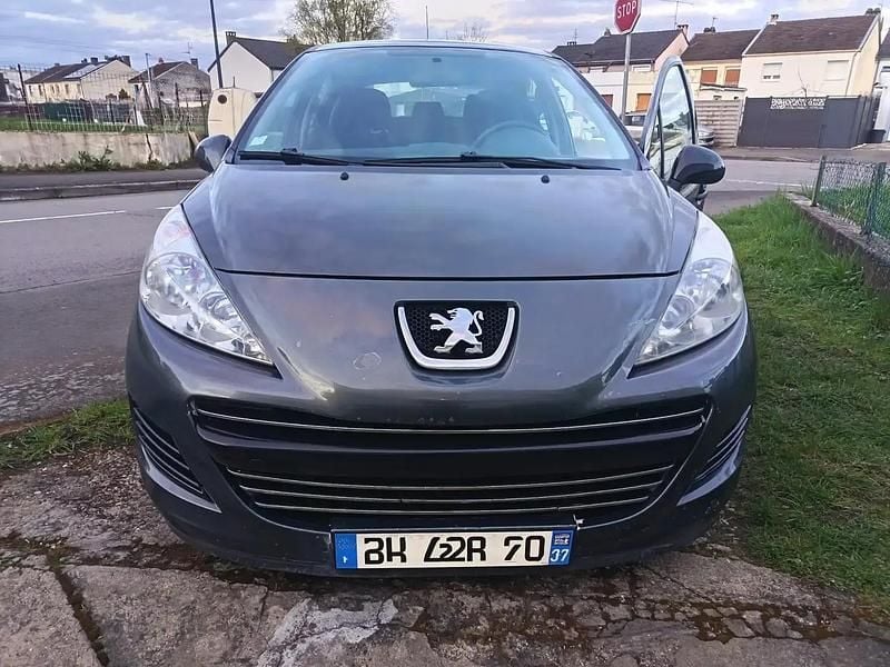 Occasion Peugeot 207 Access 68 ch (2011) en Metz - 3 400 € | AutoUncle