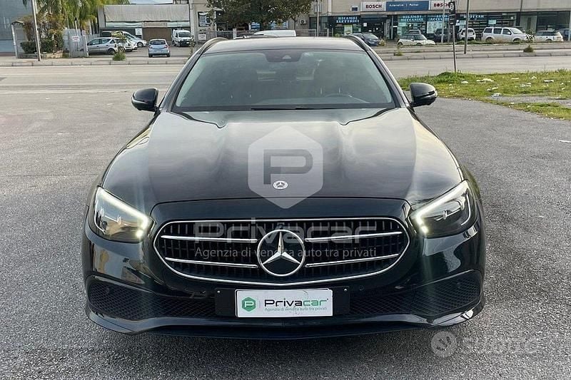Usata 2021 Mercedes E220 Premium Plus 194 CV Station wagon – 84091 ...