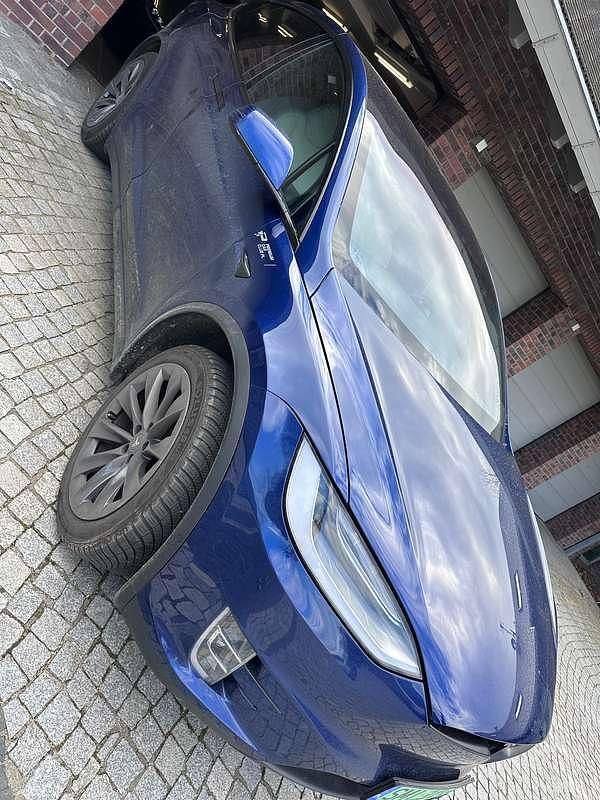 Usata 2020 Tesla Model X 525 CV SUV – 32020 LIVINALLONGO DEL COL DI ...