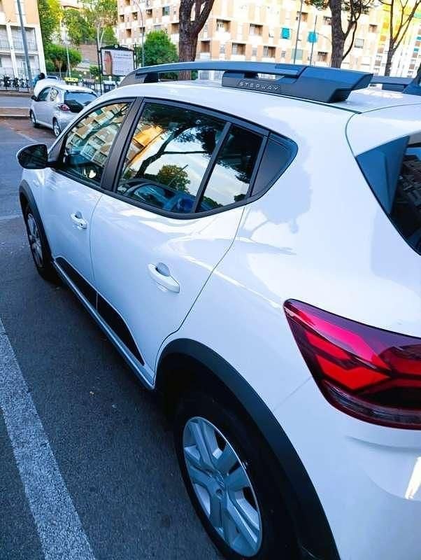 Usata 2024 Dacia Sandero Expression 91 CV Tre volumi – 20073 Opera ...