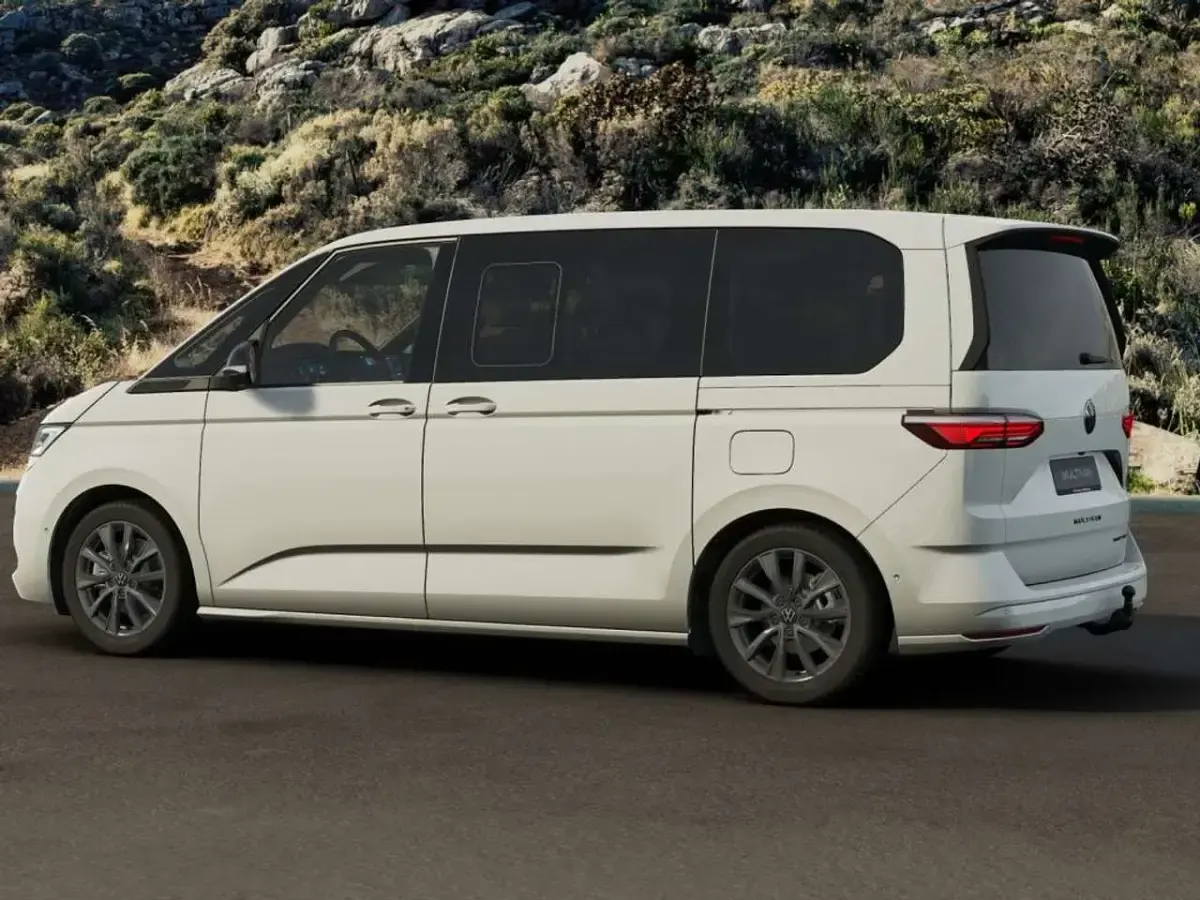 Nuova VW Multivan Life 245 CV (2026) in Vicenza - Vi - 68.700 € | AutoUncle