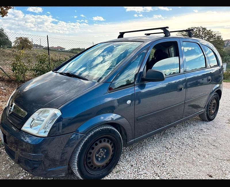 Usata 2009 Opel Meriva Monovolume – Marche (Privato) – 800 € (Super ...