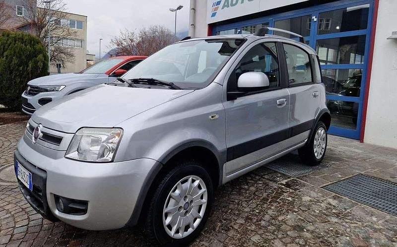 Usata 2012 Fiat Panda 4x4 Climbing 69 CV Due volumi – 37050 Oppeano ...
