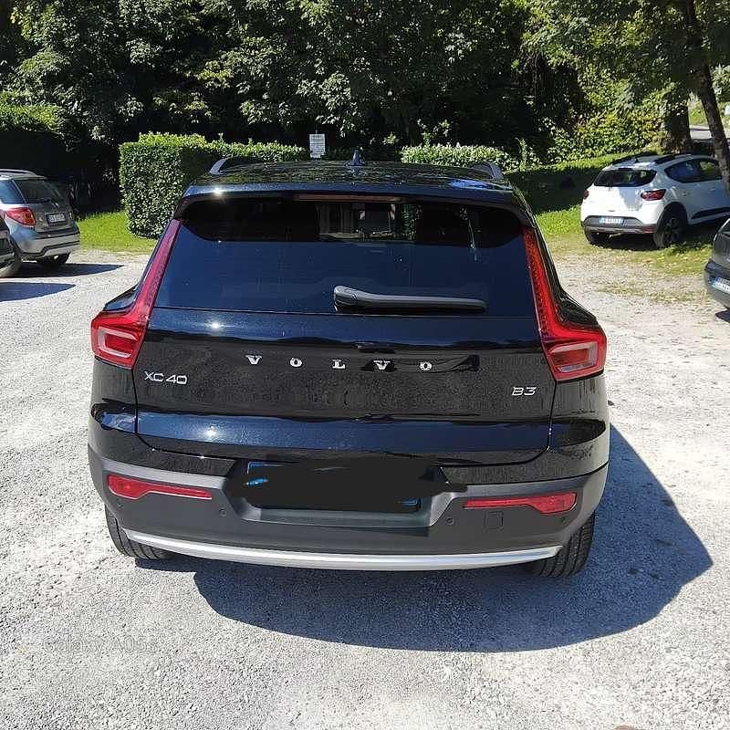 Usata 2024 Volvo XC40 Plus 163 CV SUV – 22060 Carugo (Privato) – 28.500 € (Super prezzo) | AutoUncle