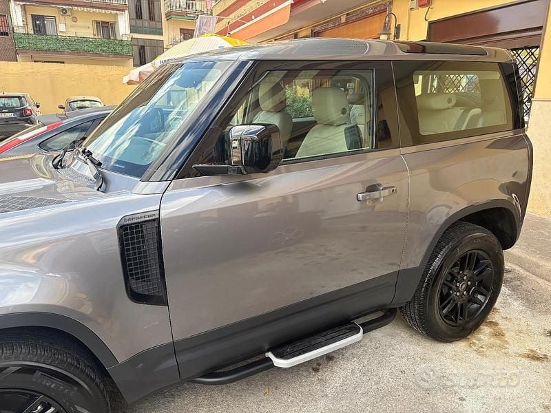 Pagina 15 di 59: Land Rover Defender usata | Prezzo da 15.000 € • 1.470 ...