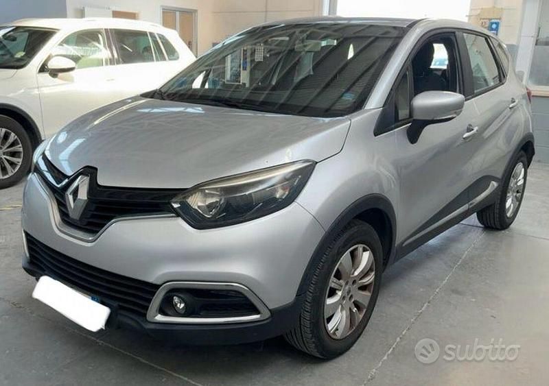 Usata 2015 Renault Captur 90 CV SUV – Campania (Rivenditore) – 9499 ...