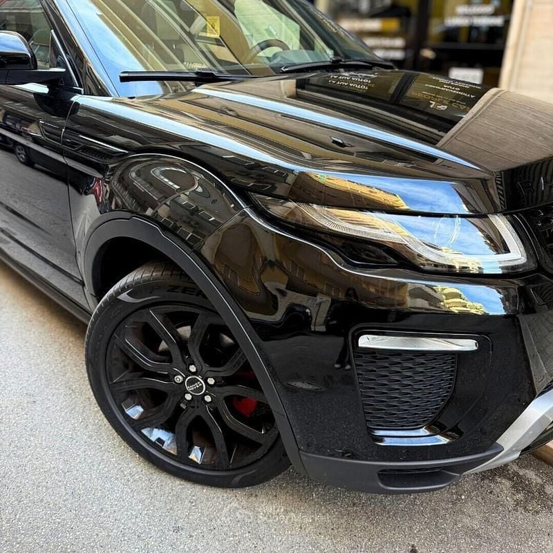 Usata 2016 Land Rover Range Rover evoque HSE 150 CV SUV – 70124 Bari ...