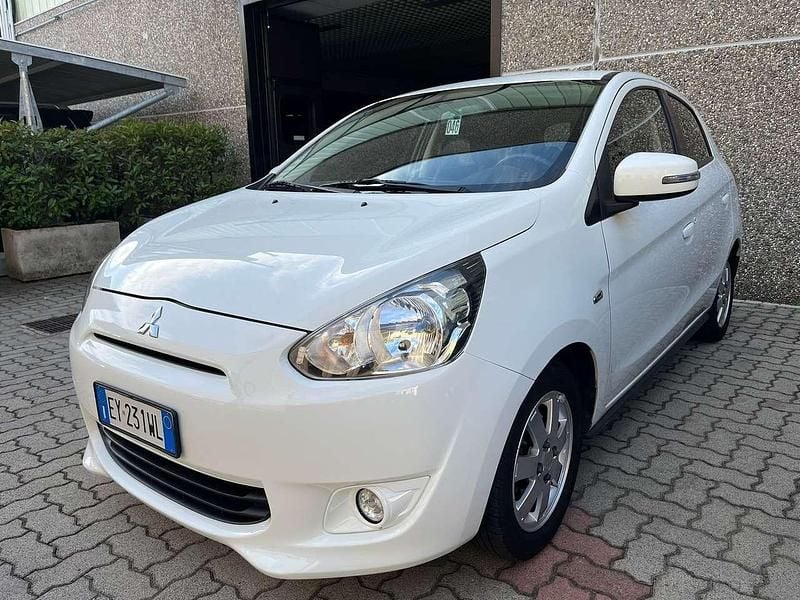 Usata 2015 Mitsubishi Space Star Intense 71 CV Utilitaria – 20025 ...