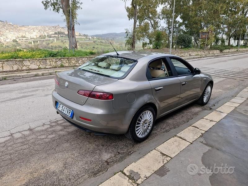 Usata 2007 Alfa Romeo 159 Progression 119 CV Berlina – Sicilia ...