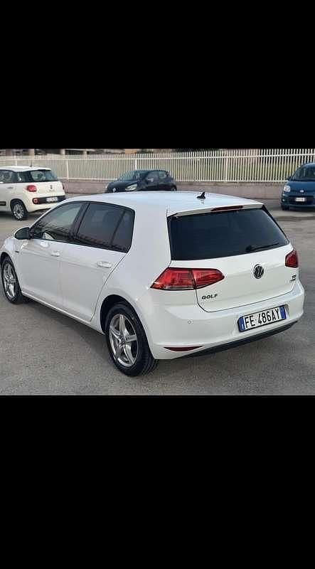 Usata 2016 VW Golf Trendline 90 CV Tre volumi – 81012 alvignano ...