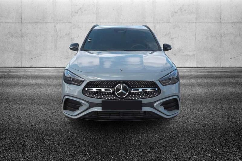 Usata 2025 Mercedes GLA200 AMG Line Premium 150 CV SUV – 40066 Pieve Di ...