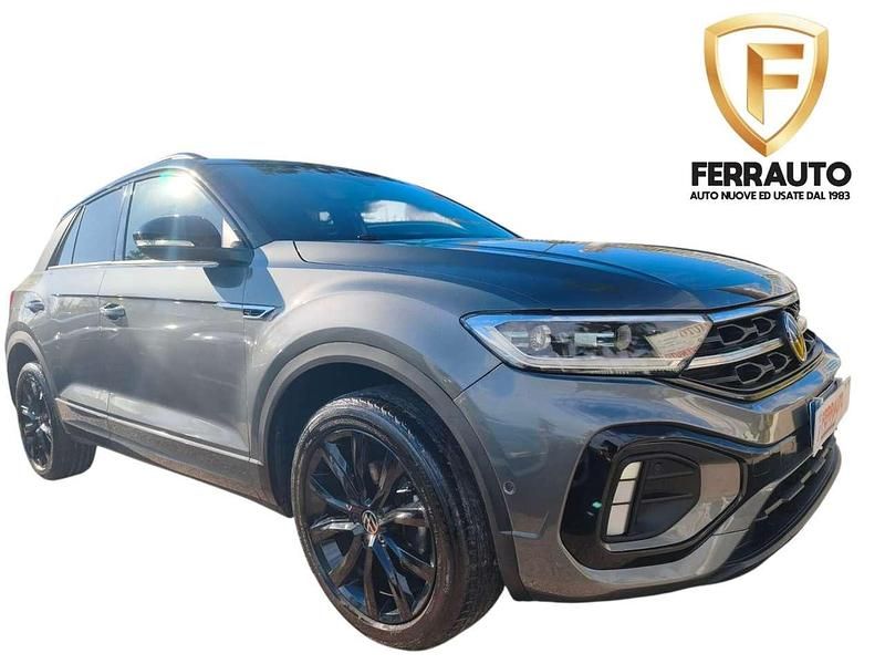 Usata 2022 VW T-Roc R-line 150 CV SUV – 84010 San Valentino Torio ...