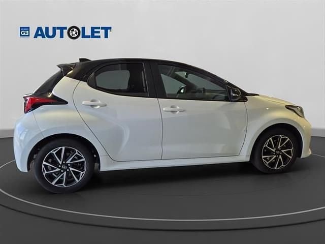 Usata 2023 Toyota Yaris Style 111 CV Tre volumi – 00000 NULL - - (GE ...