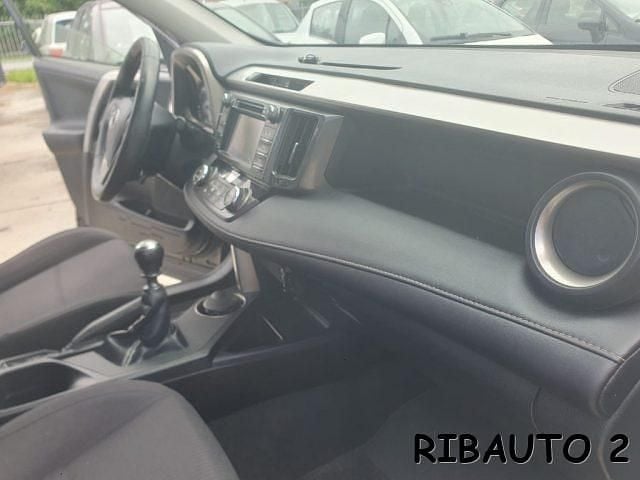Usata 2013 Toyota RAV4 Style SUV – 12038 SAVIGLIANO (Rivenditore) – 14. ...