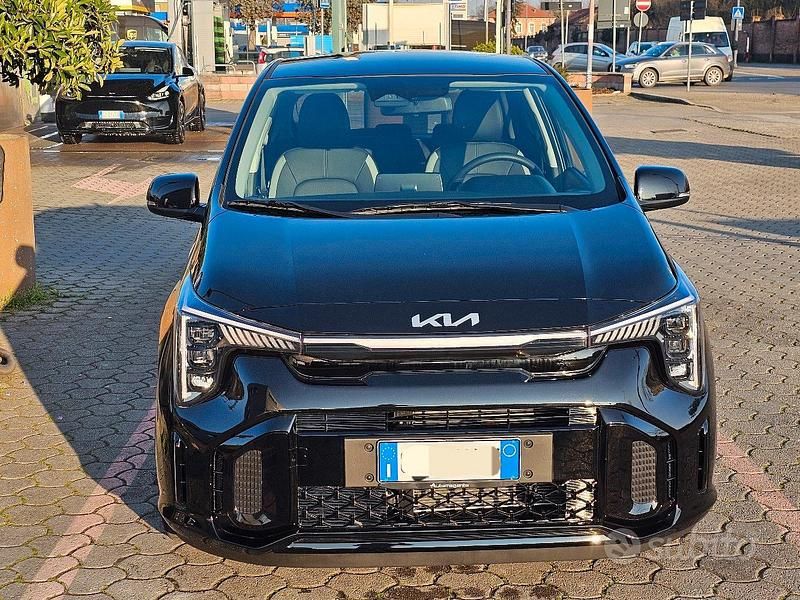 Usata 2025 Kia Picanto GT-Line 63 CV Utilitaria – 16035 rapallo ...