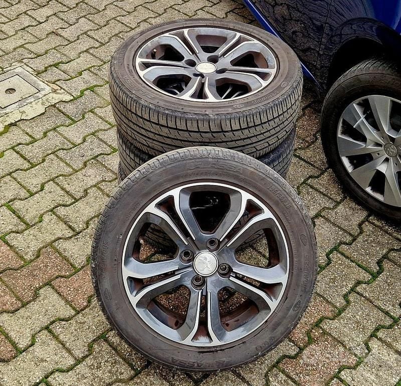 Usata 2013 Peugeot 208 Allure 92 CV Utilitaria – Emilia-Romagna ...