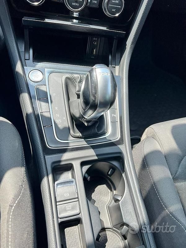 Usata VW Golf VII (2017) in San Gennaro Vesuviano (NA) - 14.000 ...