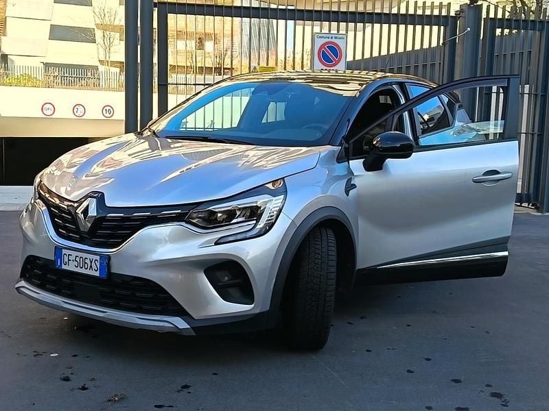 Usata 2021 Renault Captur RS Line 140 CV SUV – Lombardia (Rivenditore ...