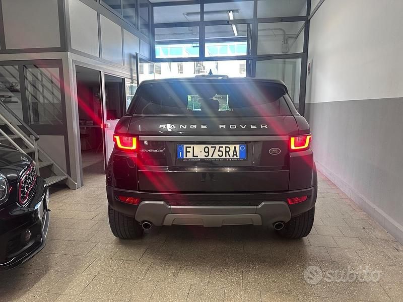 Usata 2018 Land Rover Range Rover evoque Autobiography 180 CV Tre ...