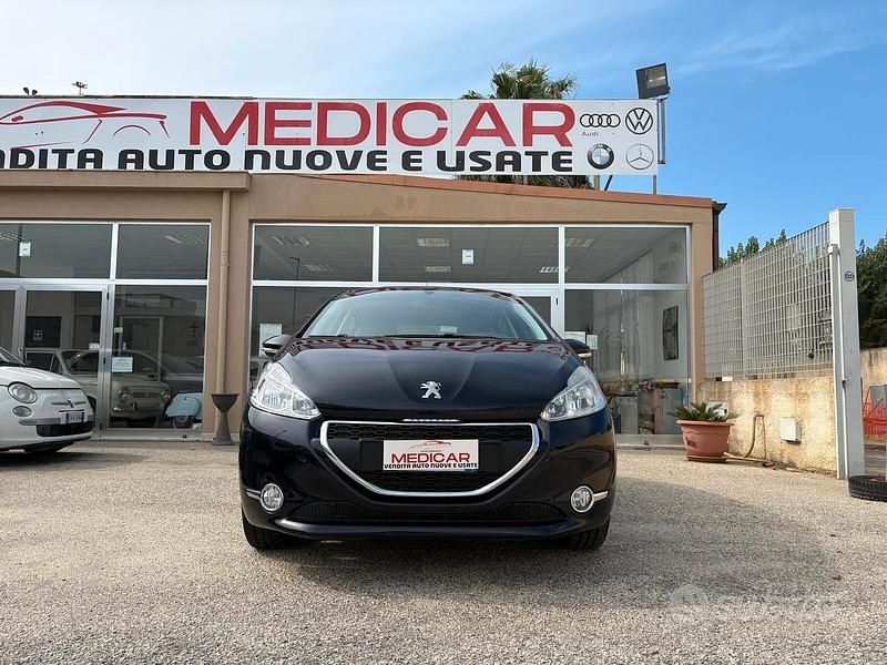 Usata 2014 Peugeot 208 Allure 82 CV Due volumi – 91026 Mazara del Vallo ...