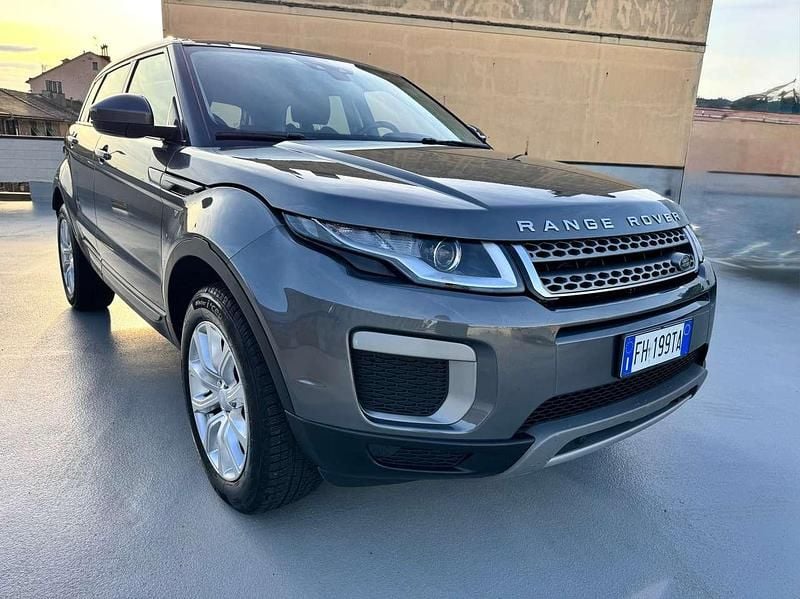Usata 2017 Land Rover Range Rover evoque SE 150 CV SUV – 16157 Genova ...