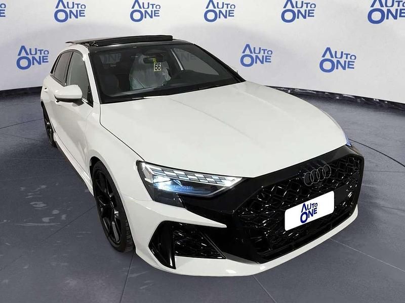 Nuova 2025 Audi RS3 Ambiente 400 CV Tre volumi – 50145 Firenze - Fi ...