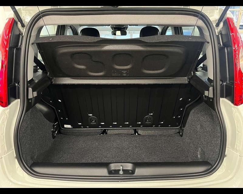 Nuova 2025 Fiat Panda 69 CV Tre volumi – 37136 Verona - Vr (Rivenditore ...