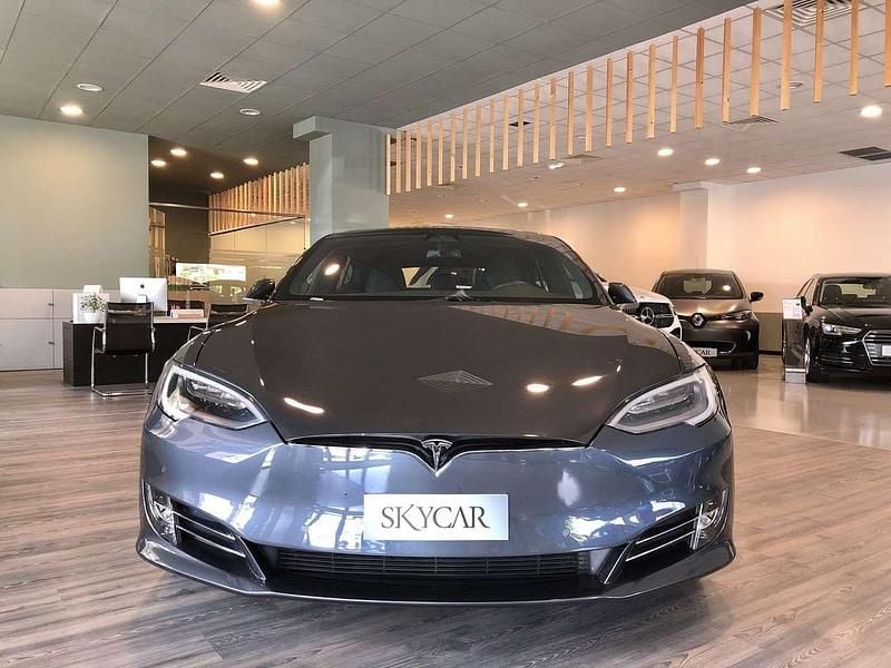 Usata 2020 Tesla Model S Performance 245 CV Due volumi – 06034 Foligno ...