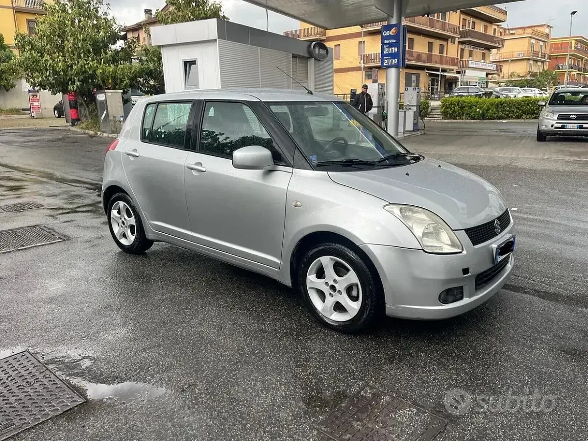 Usata Suzuki Swift GL 92 CV (2006) in Roma - 2499 € | AutoUncle
