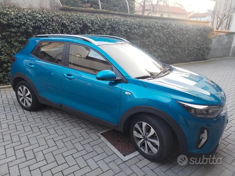 Usata 2023 Kia Stonic 100 CV SUV – (Privato) – 14.000 € (Non valutata ...