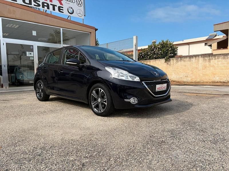 Usata 2014 Peugeot 208 Allure 82 CV Due volumi – 91026 Mazara del Vallo ...